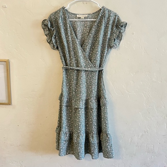 Monteau | Dresses | Monteau Sage Green Floral Print Tiered Skirt Sheath ...